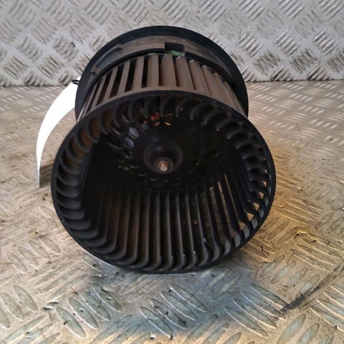 VENTILATEUR DE CHAUFFAGE : 1608182080 | PEUGEOT 208 1 Phase 2 (après ...