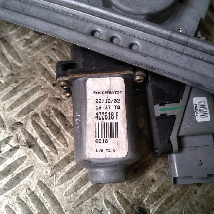 LEVE VITRE ELECTRIQUE AVANT DROIT : 00009222AN | CITROEN C3 I Phase 1 (de Avr-2002 à Oct-2005)