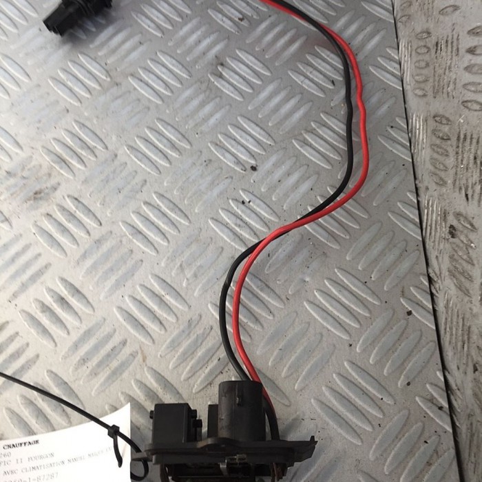 RESISTANCE DE CHAUFFAGE : 7701050325 | RENAULT TRAFIC L1H1 II Phase 2 ...