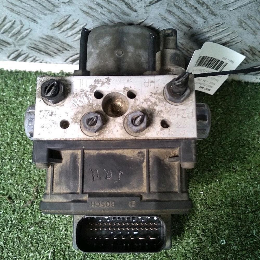 BLOC ABS : 8E0614517L | AUDI A4 (8E) II Phase 1 (de Jan-2001 à Nov-2004)