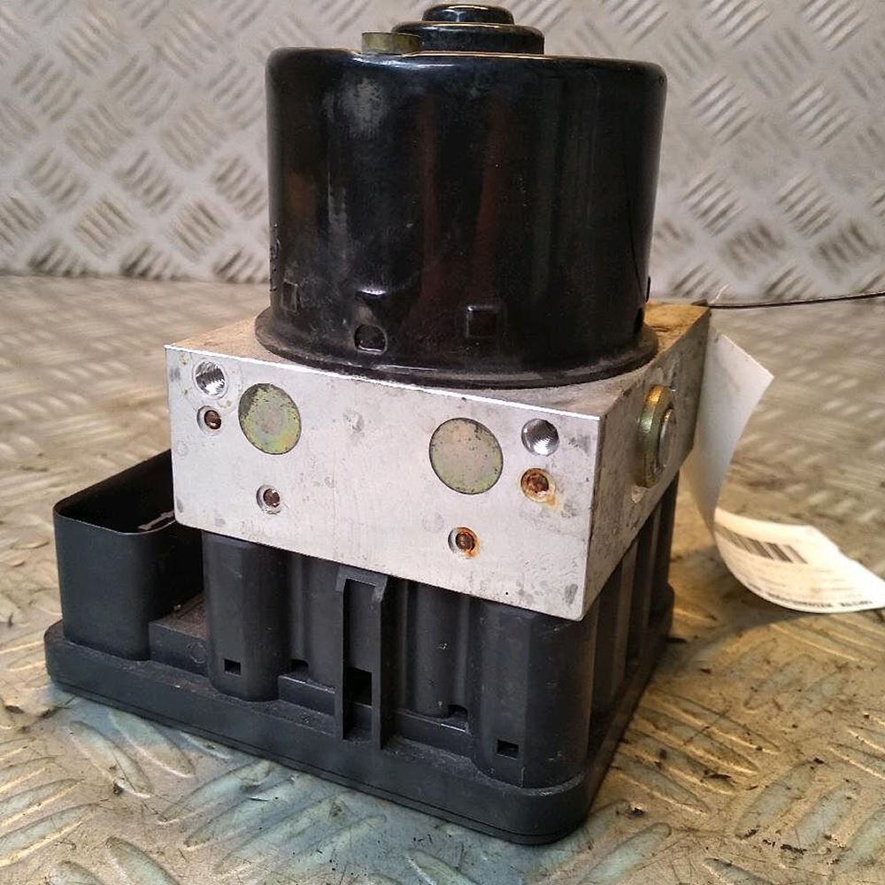 BLOC ABS : 7701208531 | RENAULT LAGUNA II Phase 1 (de Nov-2000 à Mar-2005)